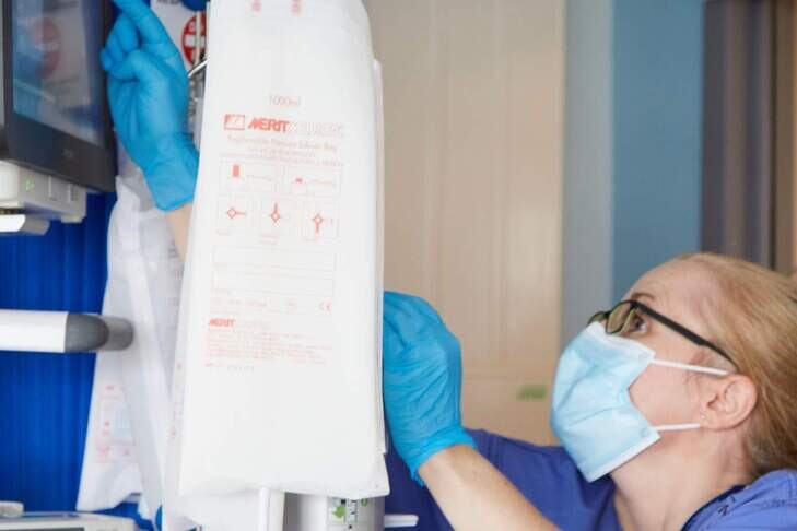 Bedside safety checks and preparation